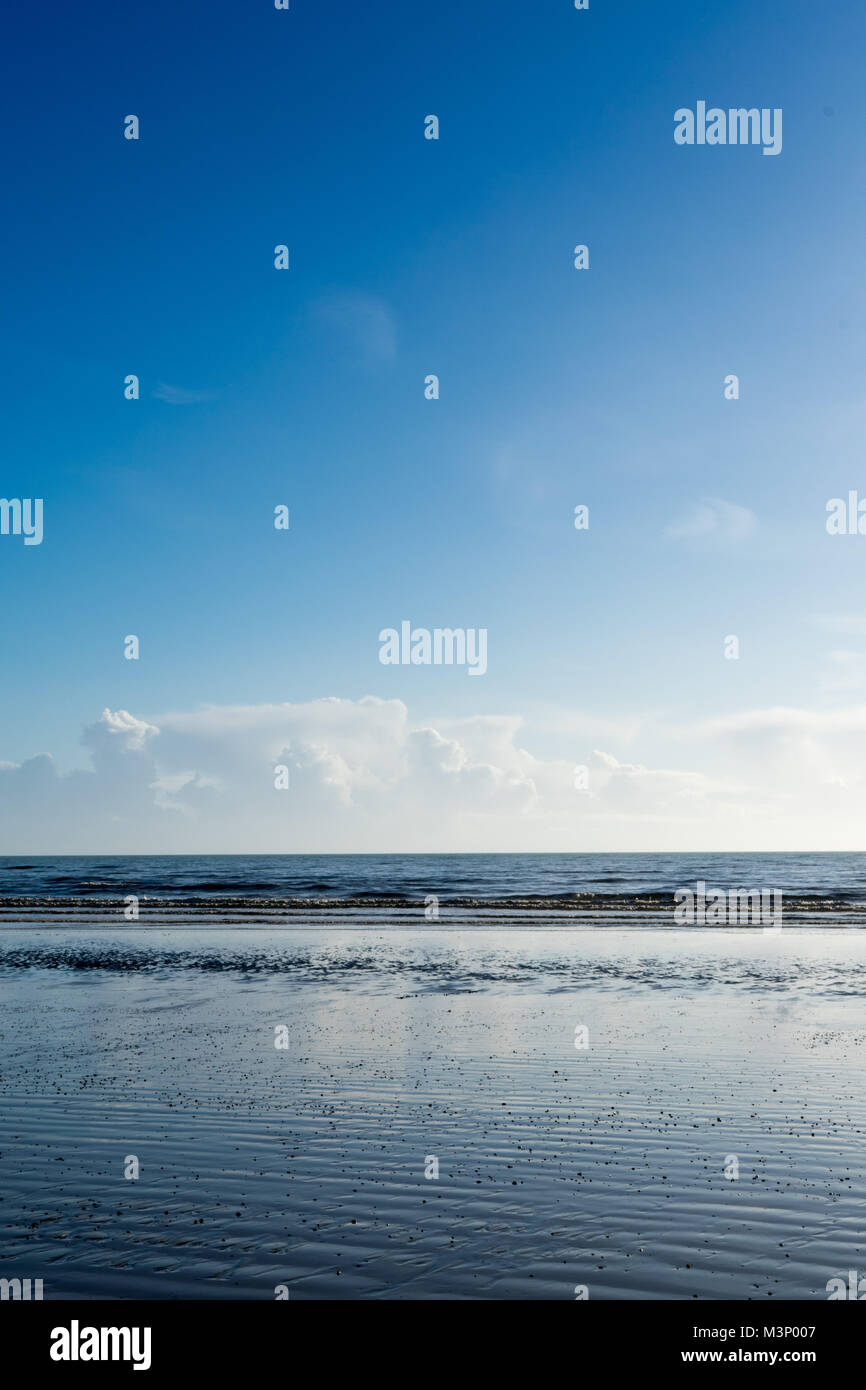 The sky blue with flat clouds hi-res stock photography and images - Alamy