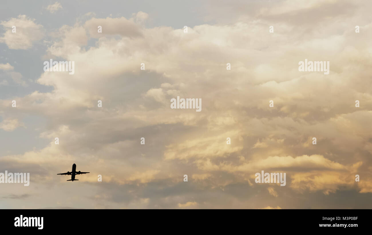 Airplane wind turbine against hi-res stock photography and images - Alamy