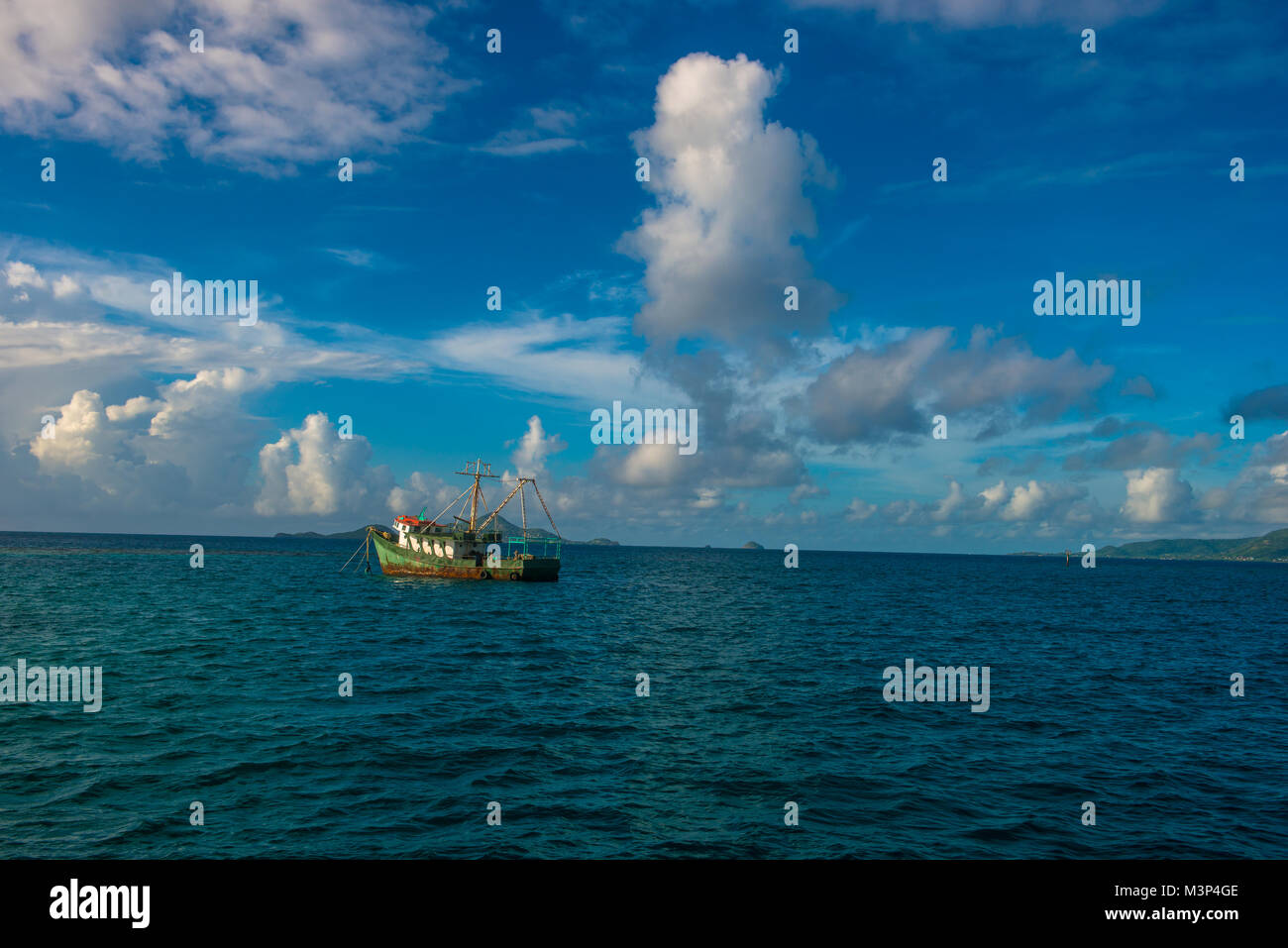 Trawler storm hi-res stock photography and images - Alamy