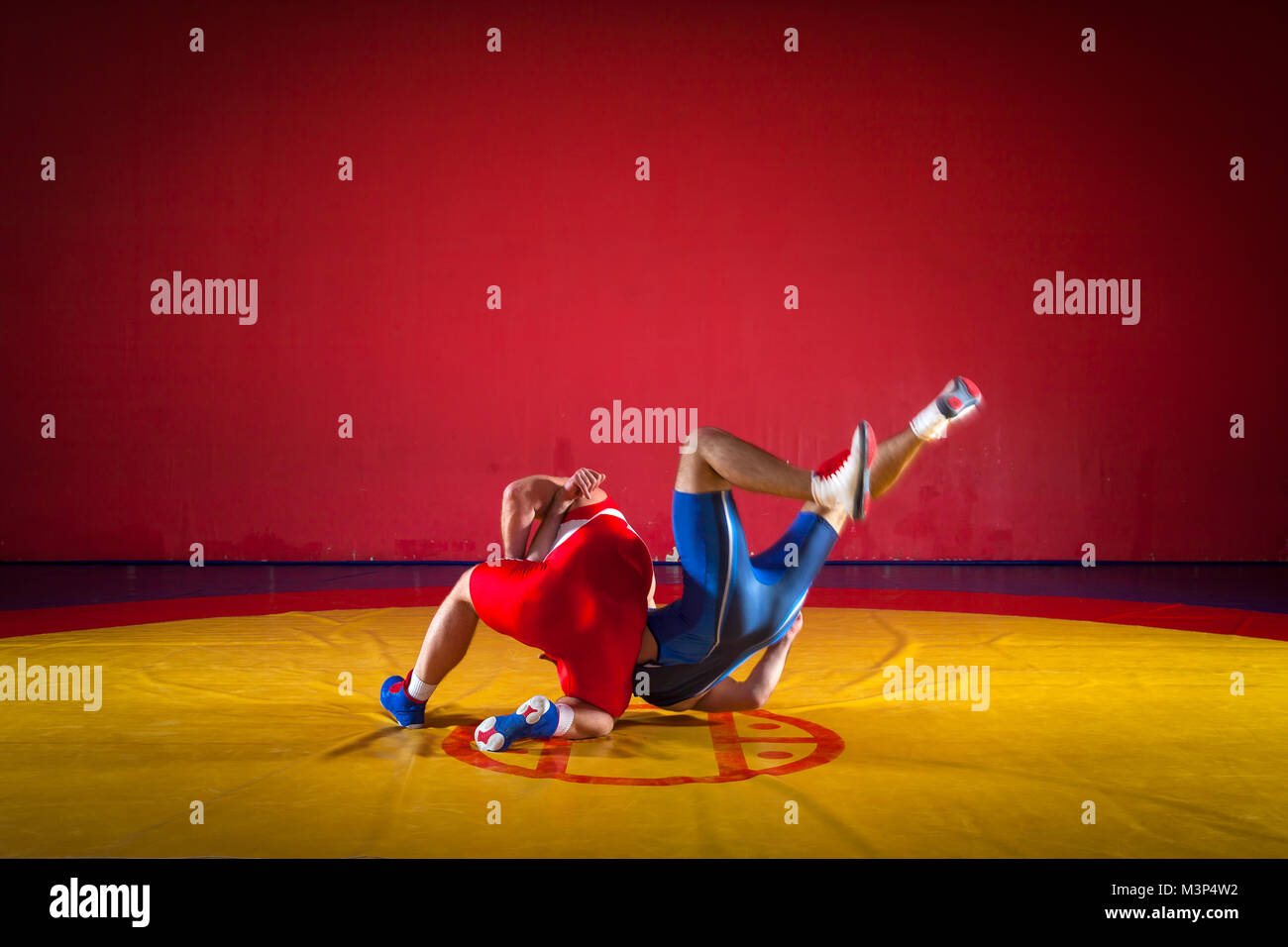 Action mat olympics sports wrestling hi-res stock photography and ...