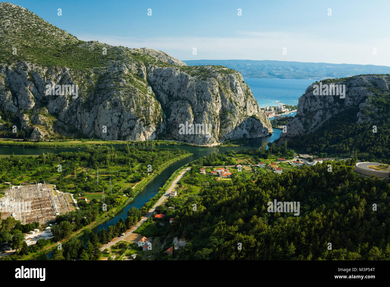 Omis town on a Cetina river between big rocky mountains, Dalmatia ...