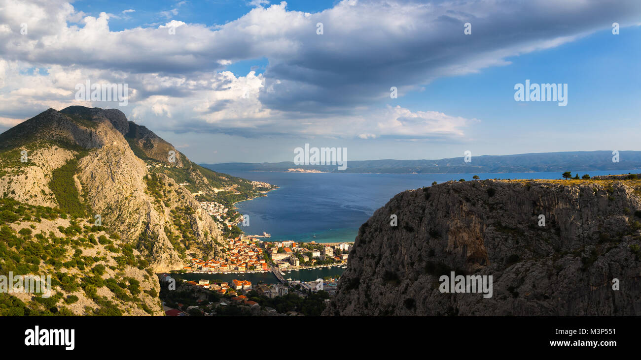 Omis town on a Cetina river between big rocky mountains, Dalmatia ...