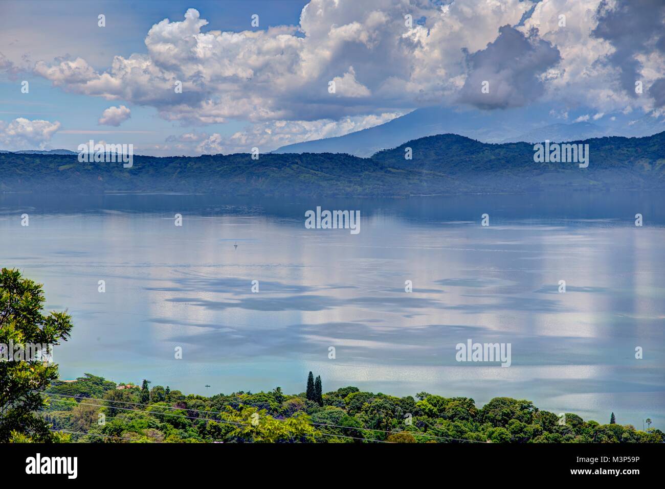 Lago de Ilopango El Salvador Stock Photo - Alamy