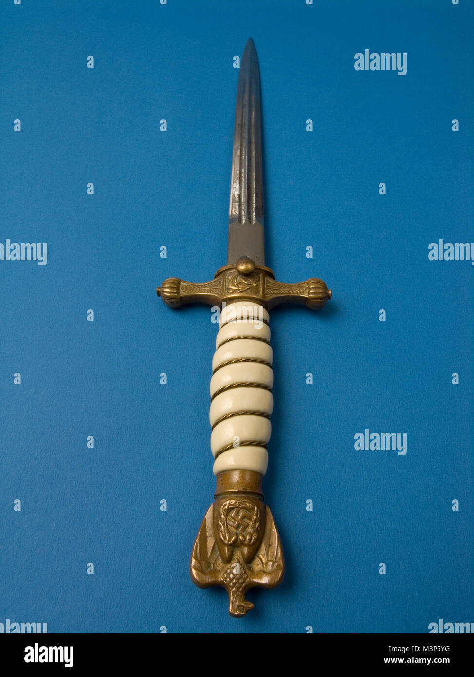 Nazi Naval Officers dagger Stock Photo - Alamy