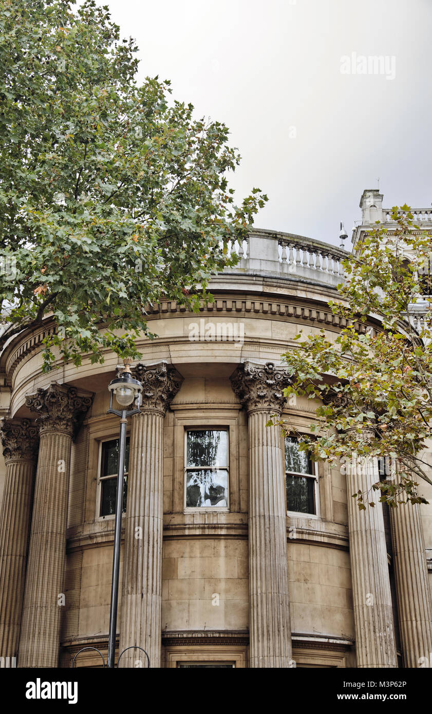 Classic architecture period hi-res stock photography and images - Alamy