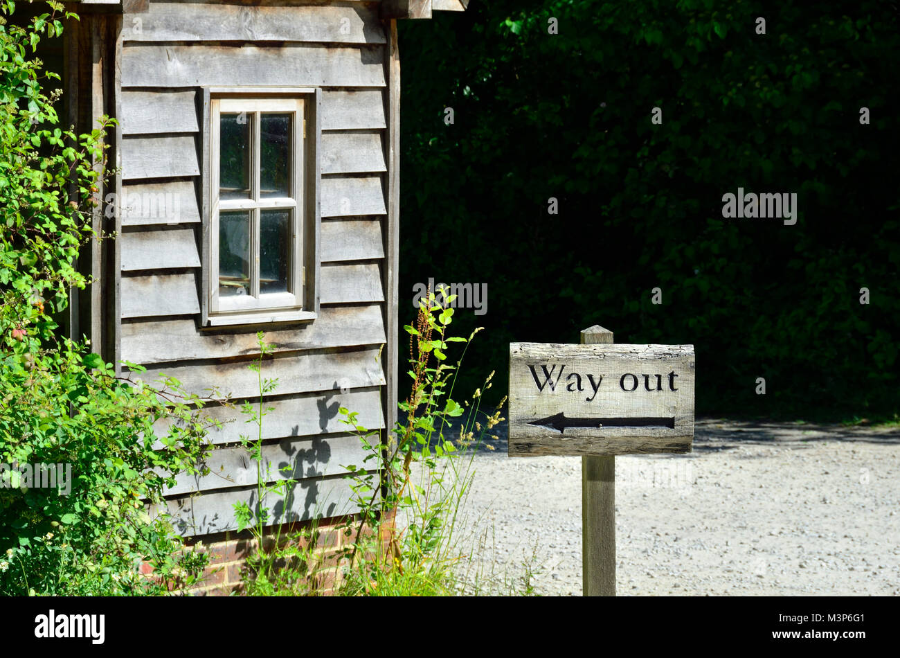 Way out sign hi-res stock photography and images - Alamy