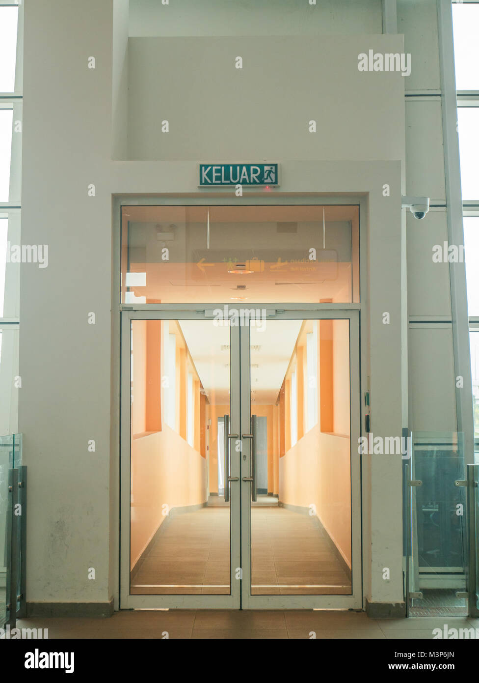 Airport Jet Bridge Entrance Stock Photo - Alamy