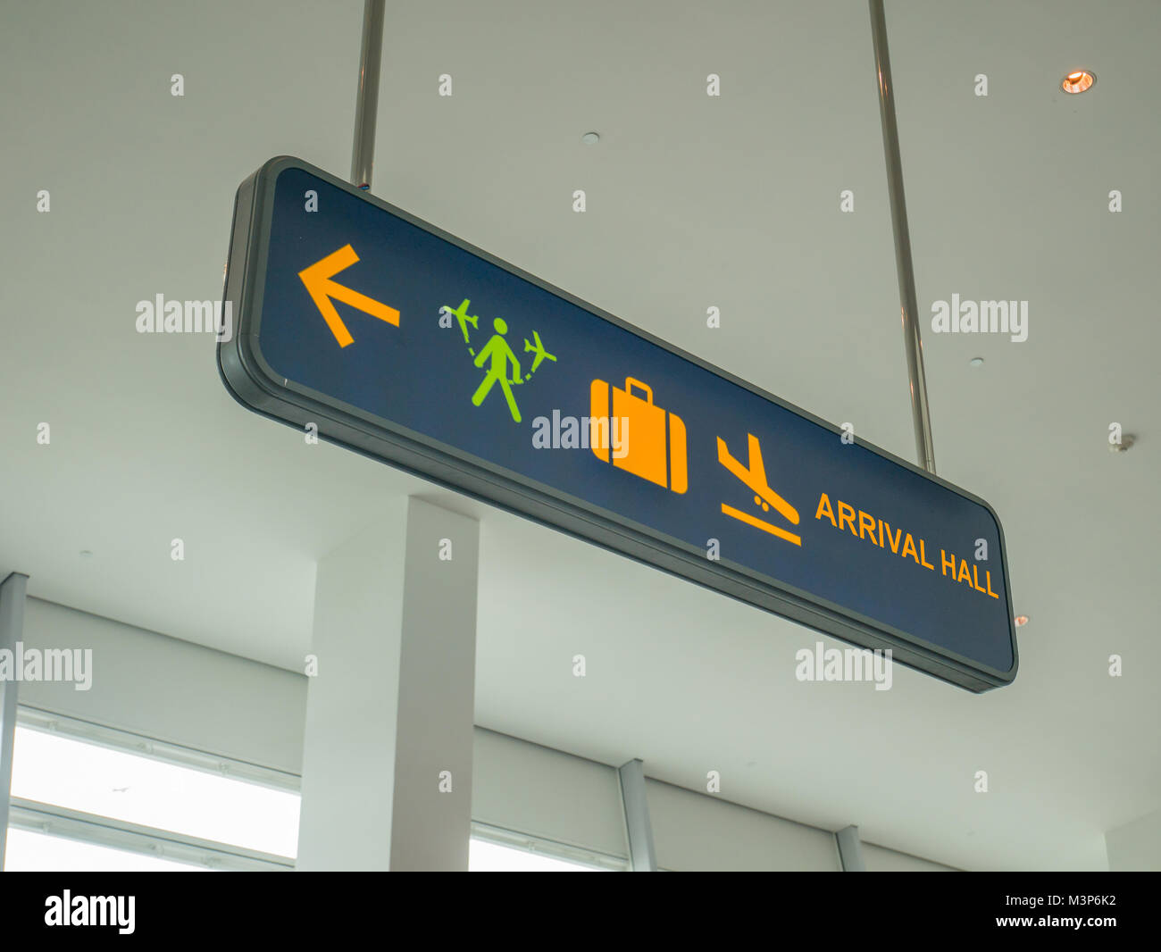 Airport Arrival Signage. Airport Arrival Hall Signage Stock Photo - Alamy