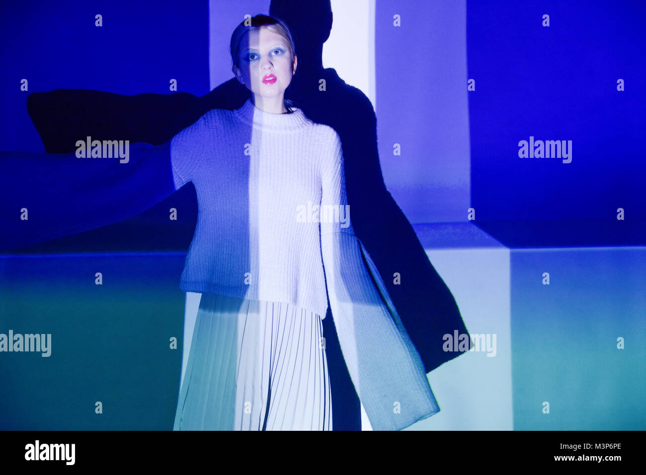 Studio fashion photoshoot hi-res stock photography and images - Alamy