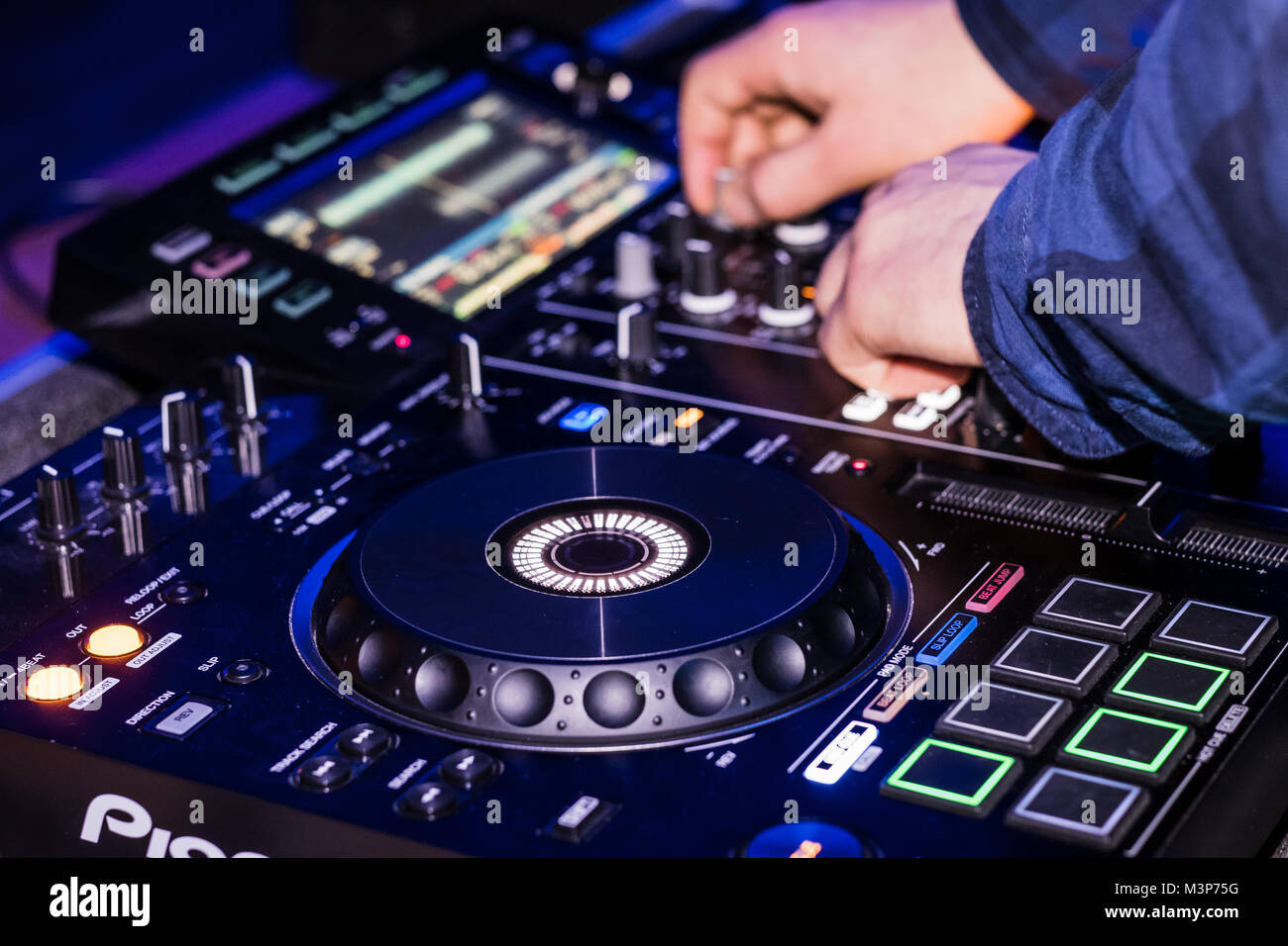 Pioneer RDJ-RX DJ deck during a gig. February 2018 Stock Photo - Alamy