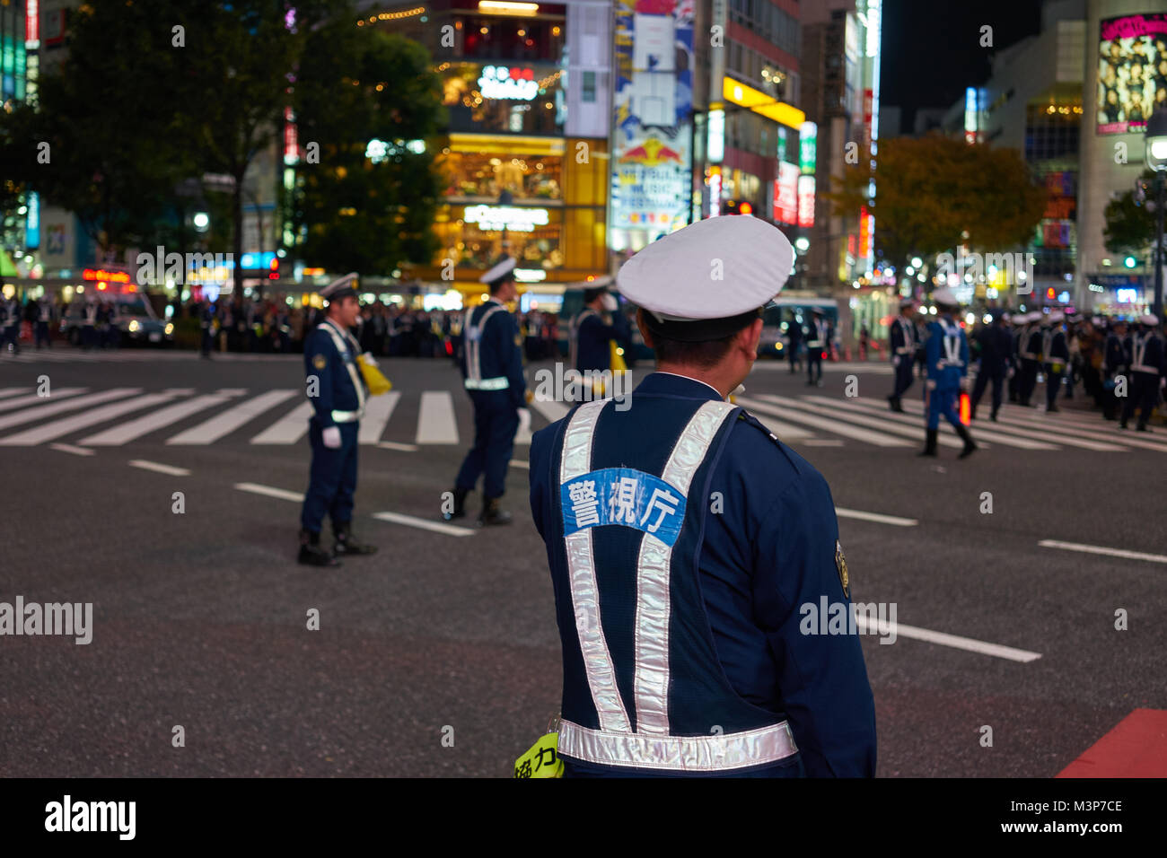Japanese police men hi-res stock photography and images - Alamy