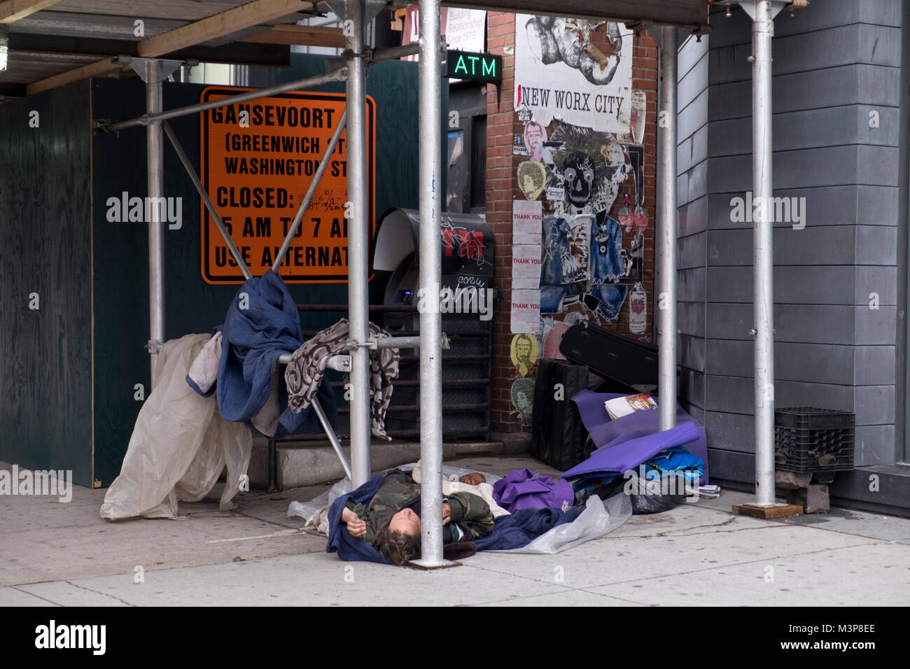 Photo of homeless shelter hi-res stock photography and images - Alamy