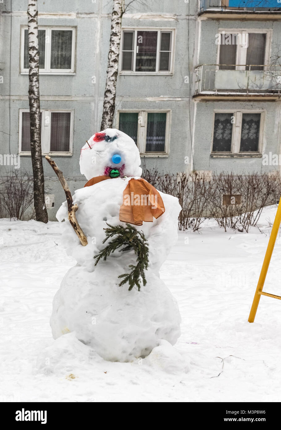 Real snowman hi-res stock photography and images - Alamy