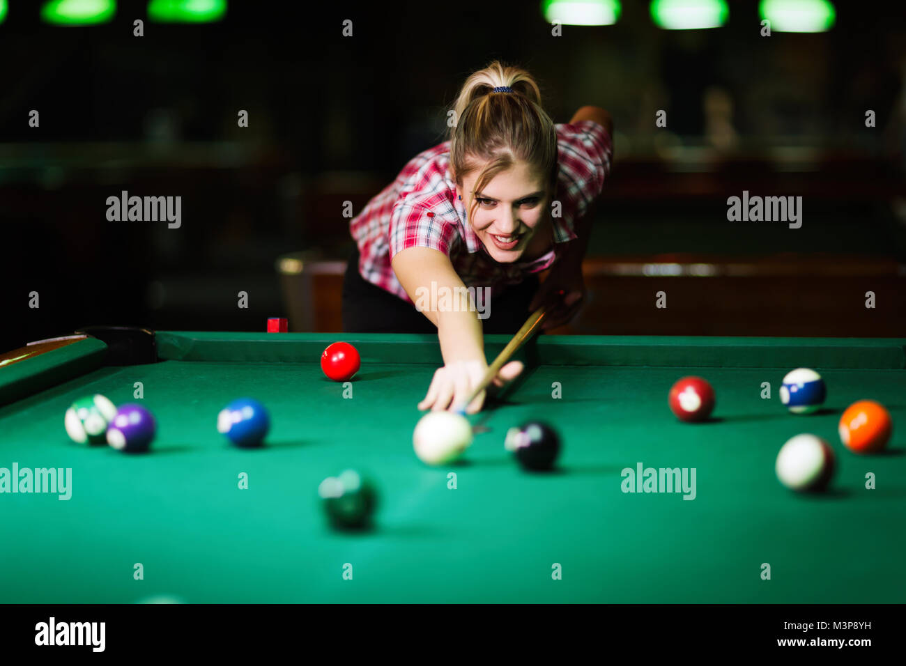 Snooker Player High Resolution Stock Photography and Images - Alamy