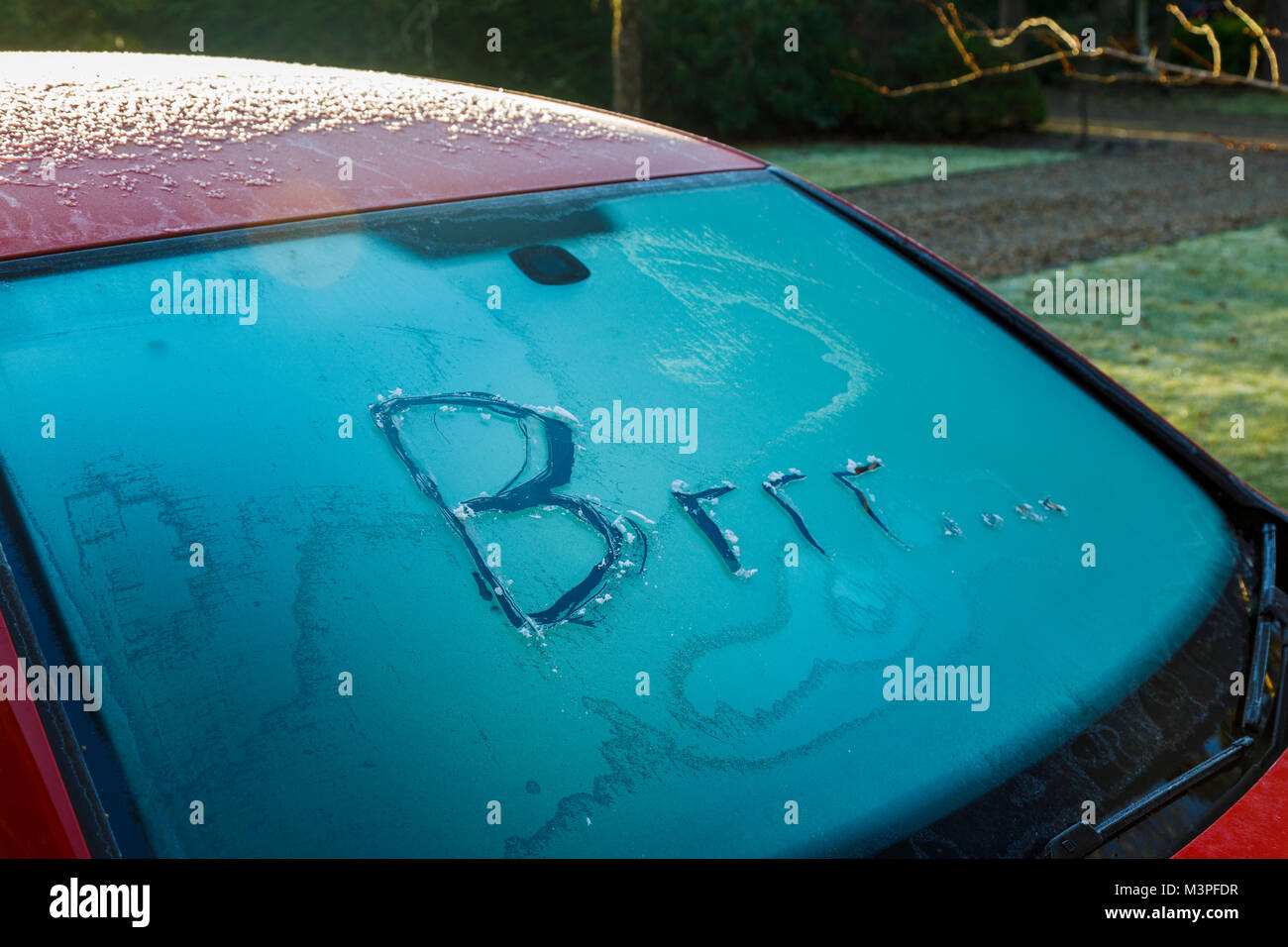 Windscreen iced up hi-res stock photography and images - Alamy