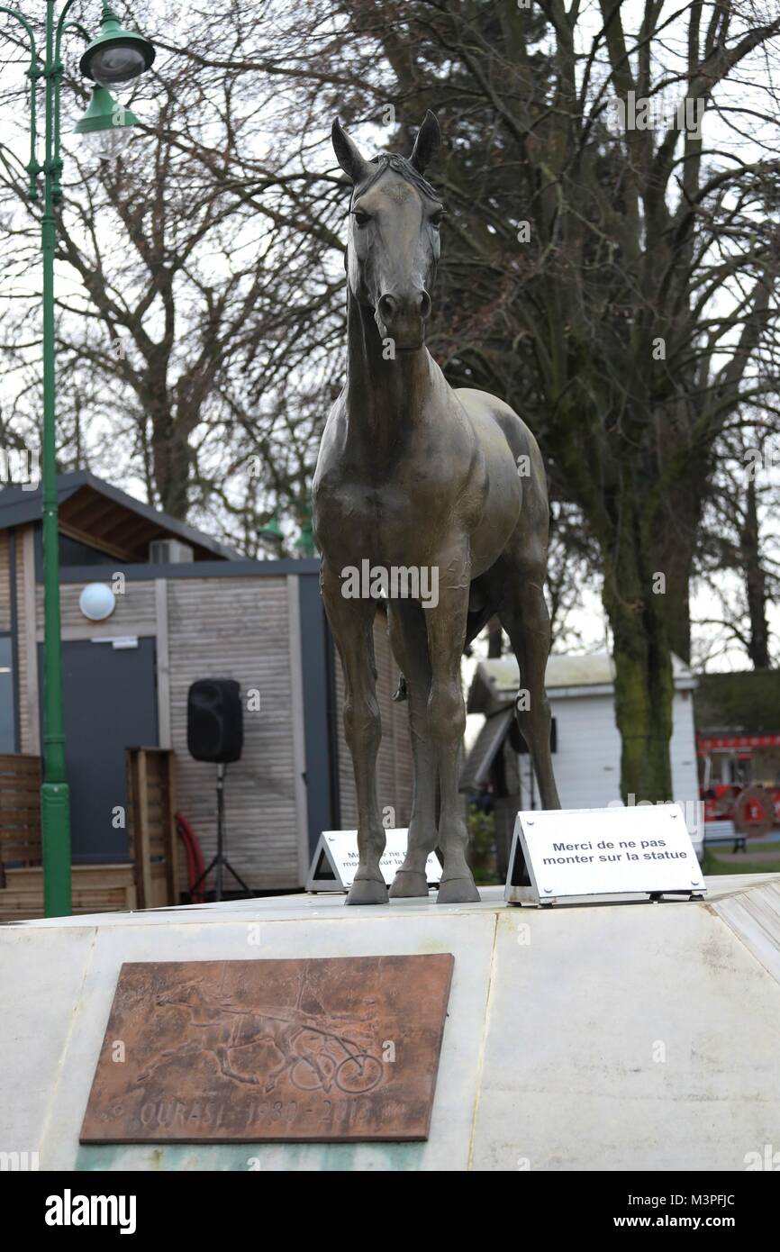 Paris, France. 11th Feb, 2018. Statue of the foolish king OURASI during ...