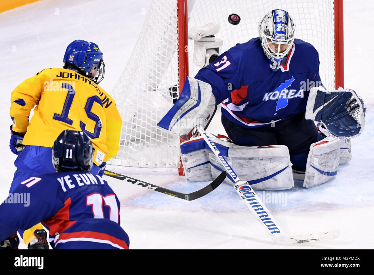 Lisa forward hi-res stock photography and images - Alamy