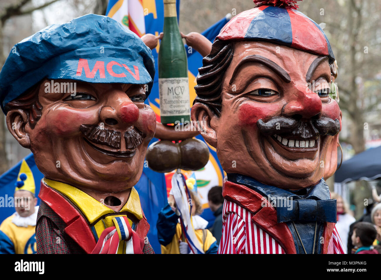 Mainz, Germany, 12 Febraury 2018. Two carnival-goers of the Mainz ...