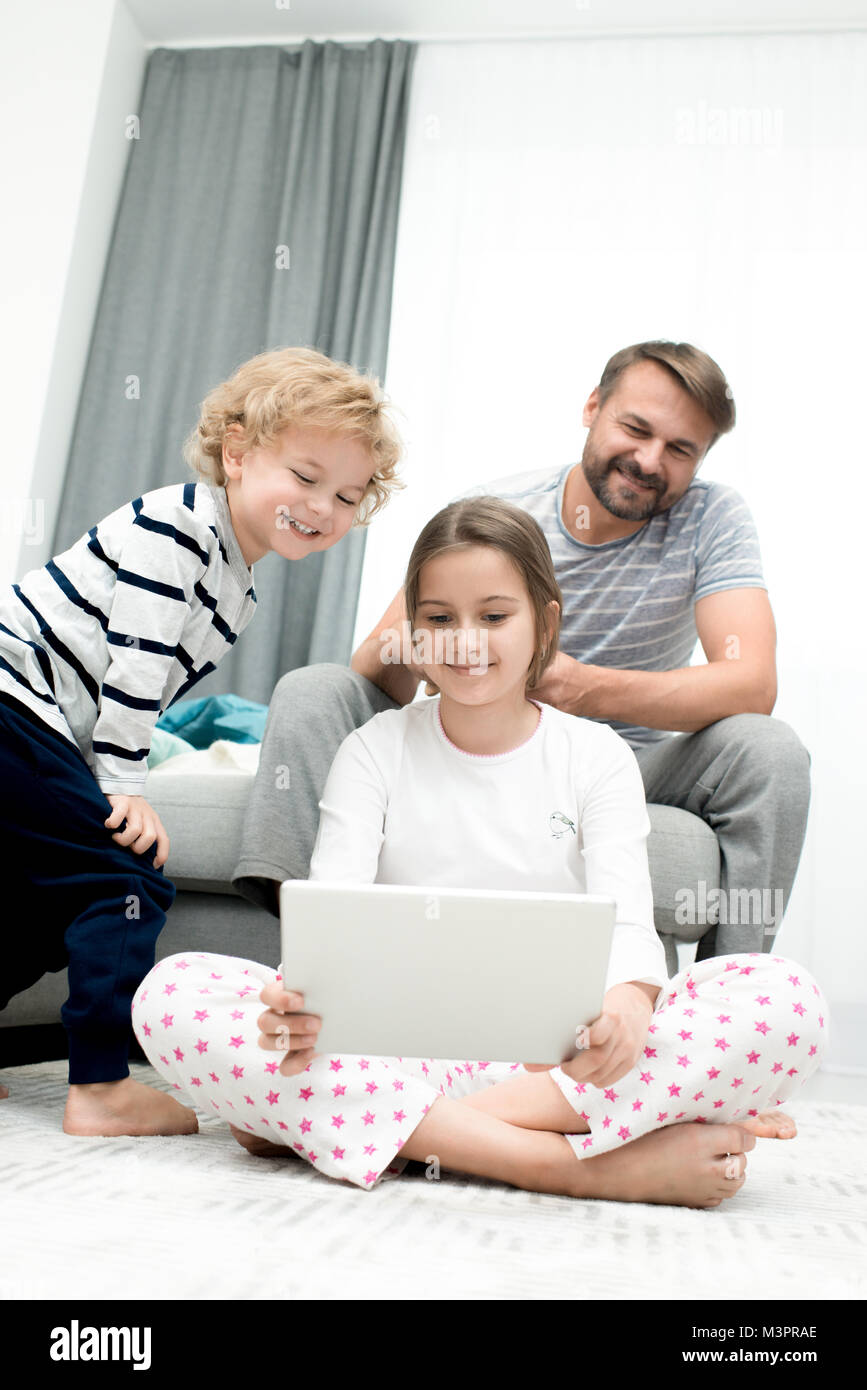 Stay at home dad hi-res stock photography and images - Alamy