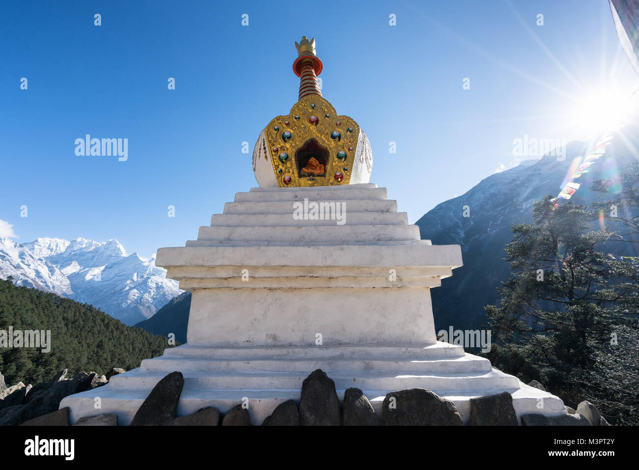 Altar praying hi-res stock photography and images - Alamy