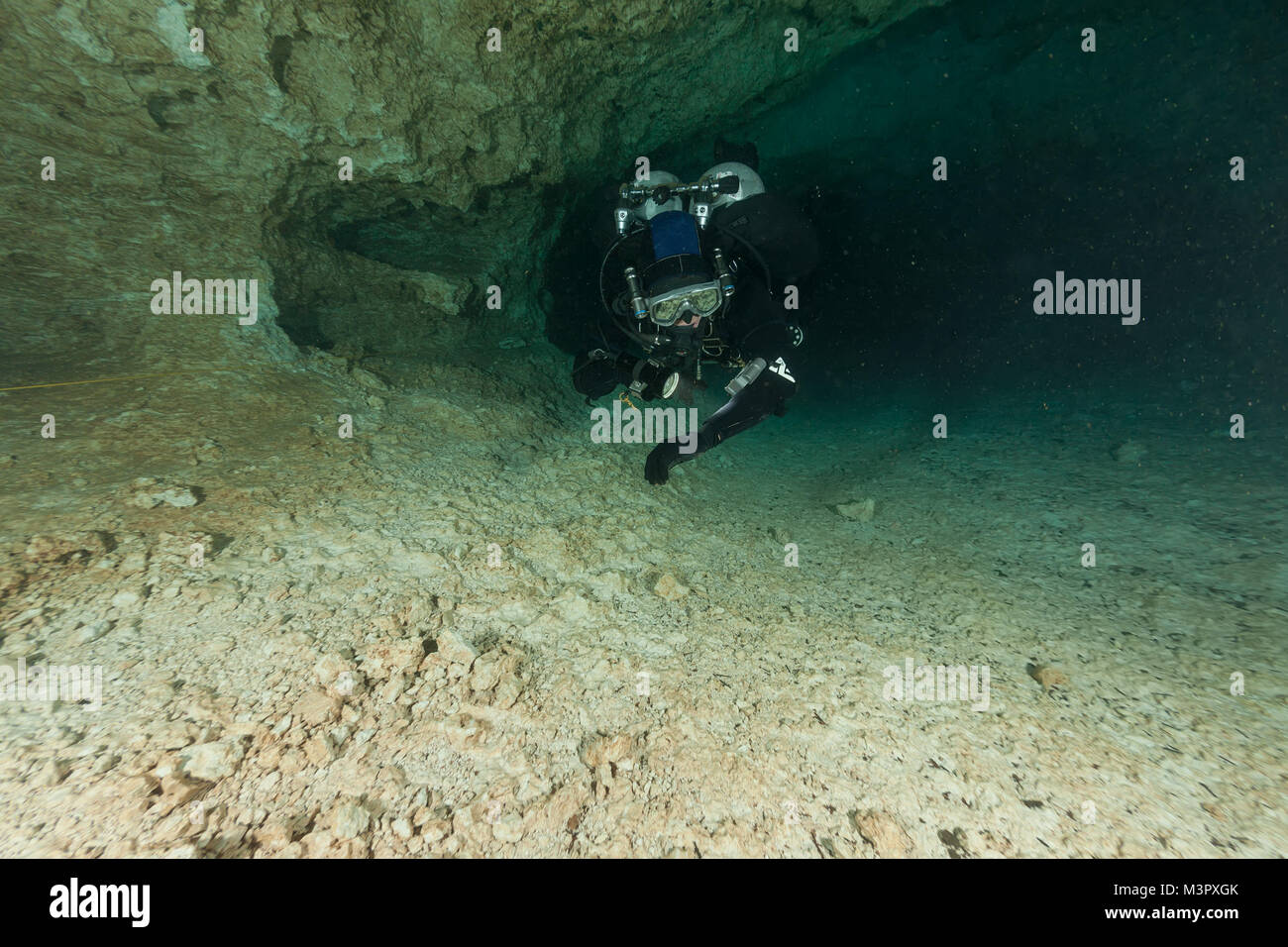 Cave dive florida hi-res stock photography and images - Alamy