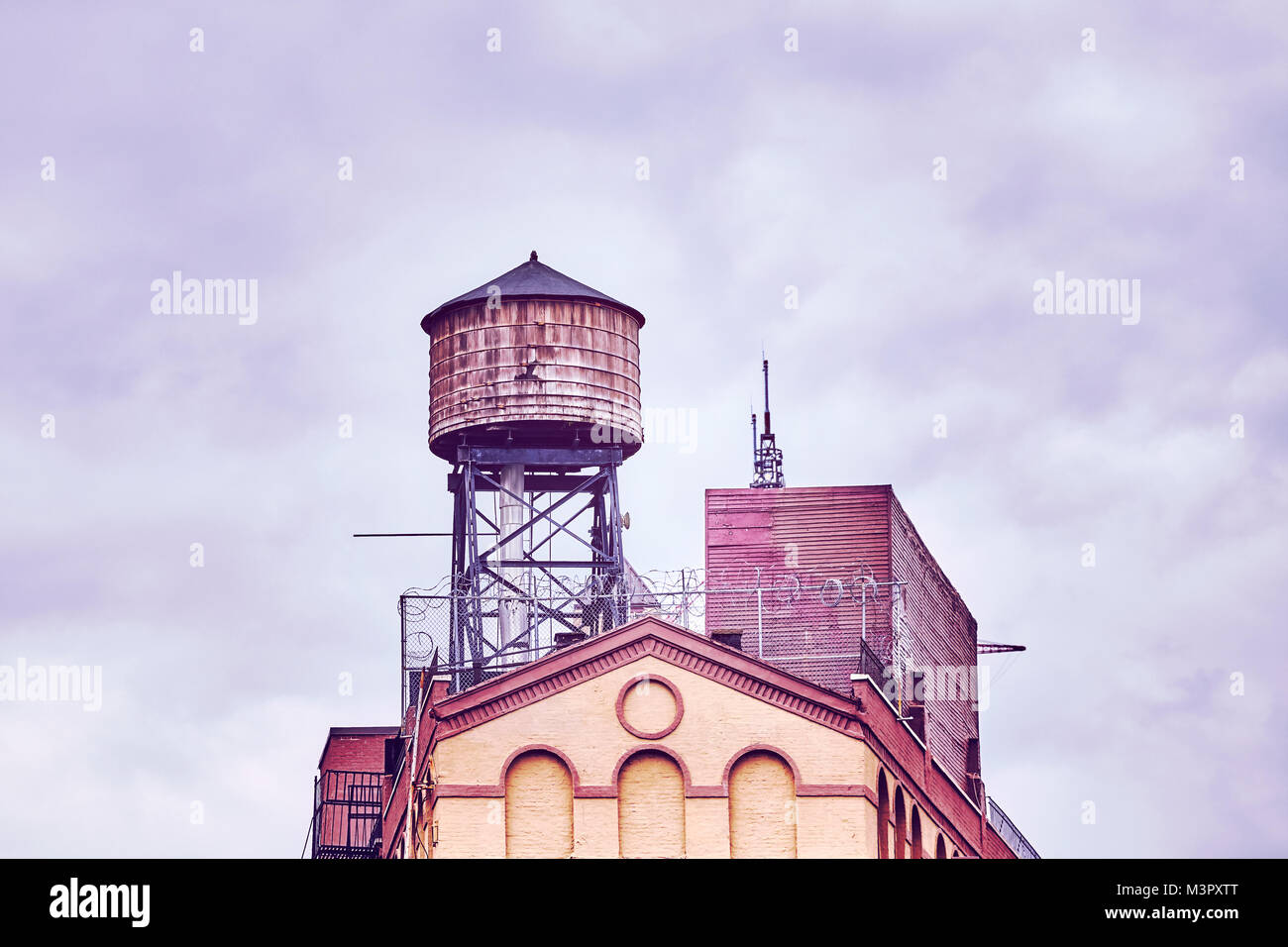 Rooftop water tank hi-res stock photography and images - Alamy