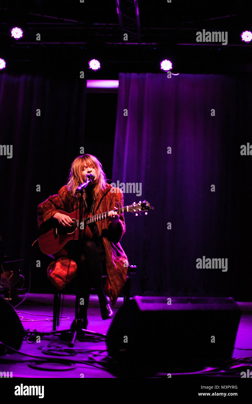 The American singer, songwriter and folk musician Jessica Pratt ...