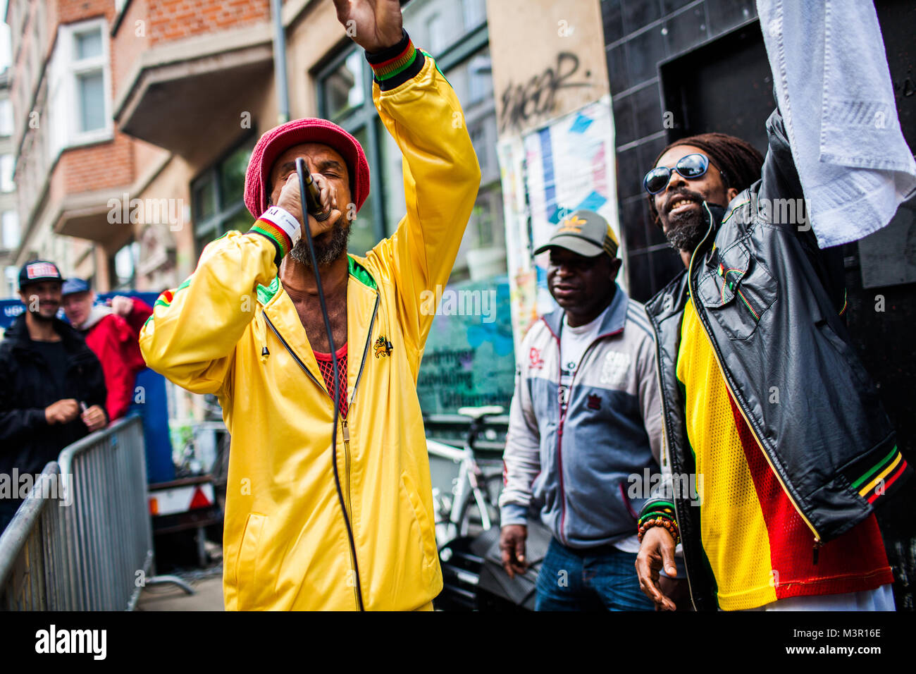 Reggae singers hi-res stock photography and images - Alamy