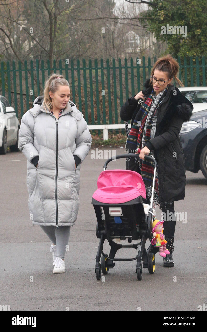 Ferne McCann takes out her daughter Sunday as she meets up with a ...