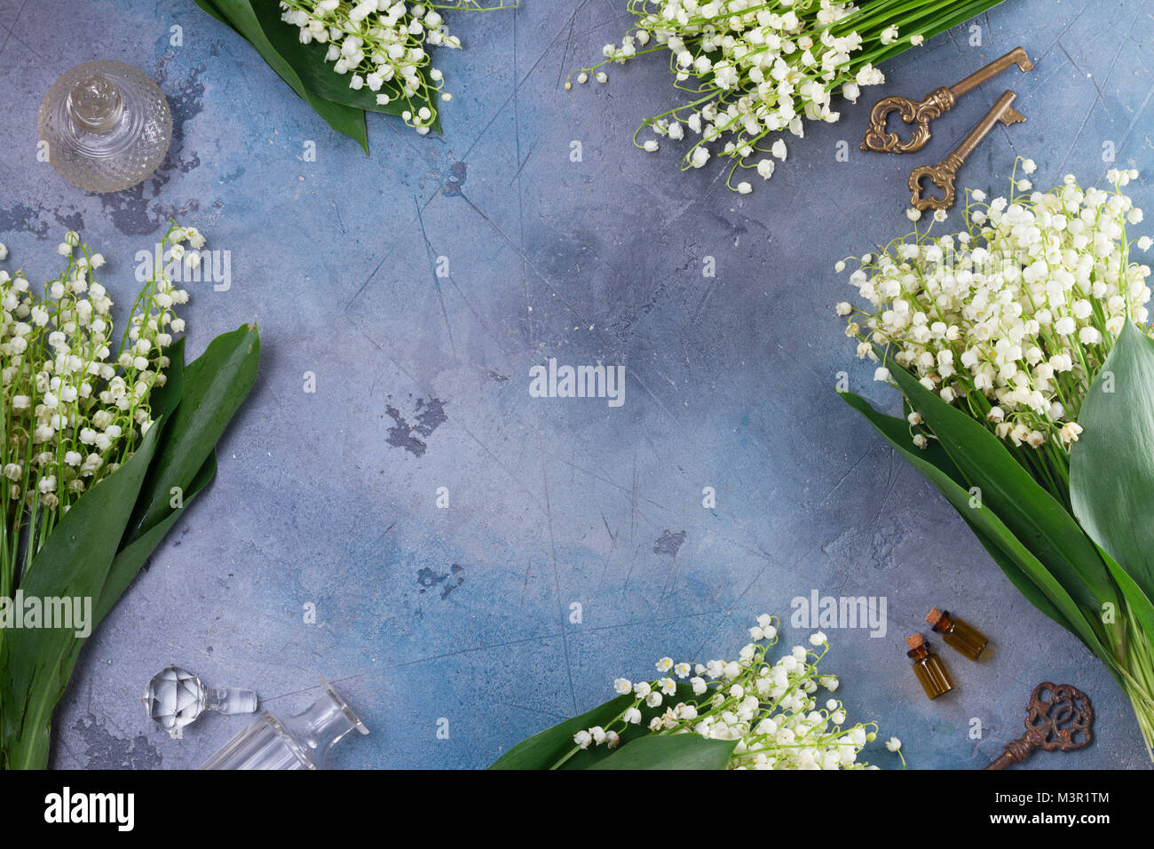 Vintage lily of the valley hi-res stock photography and images - Alamy