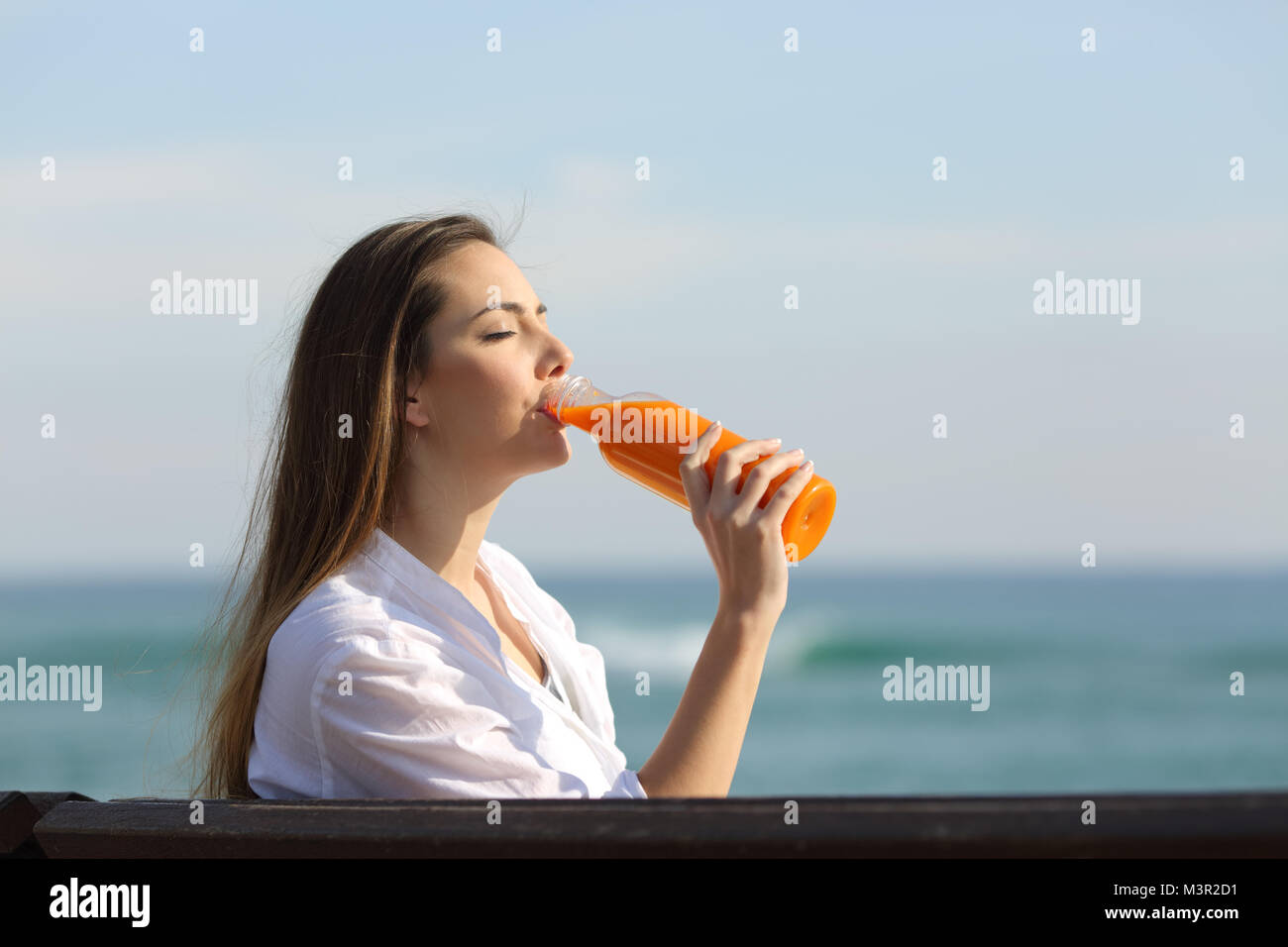 Orange juice side view hi-res stock photography and images - Alamy
