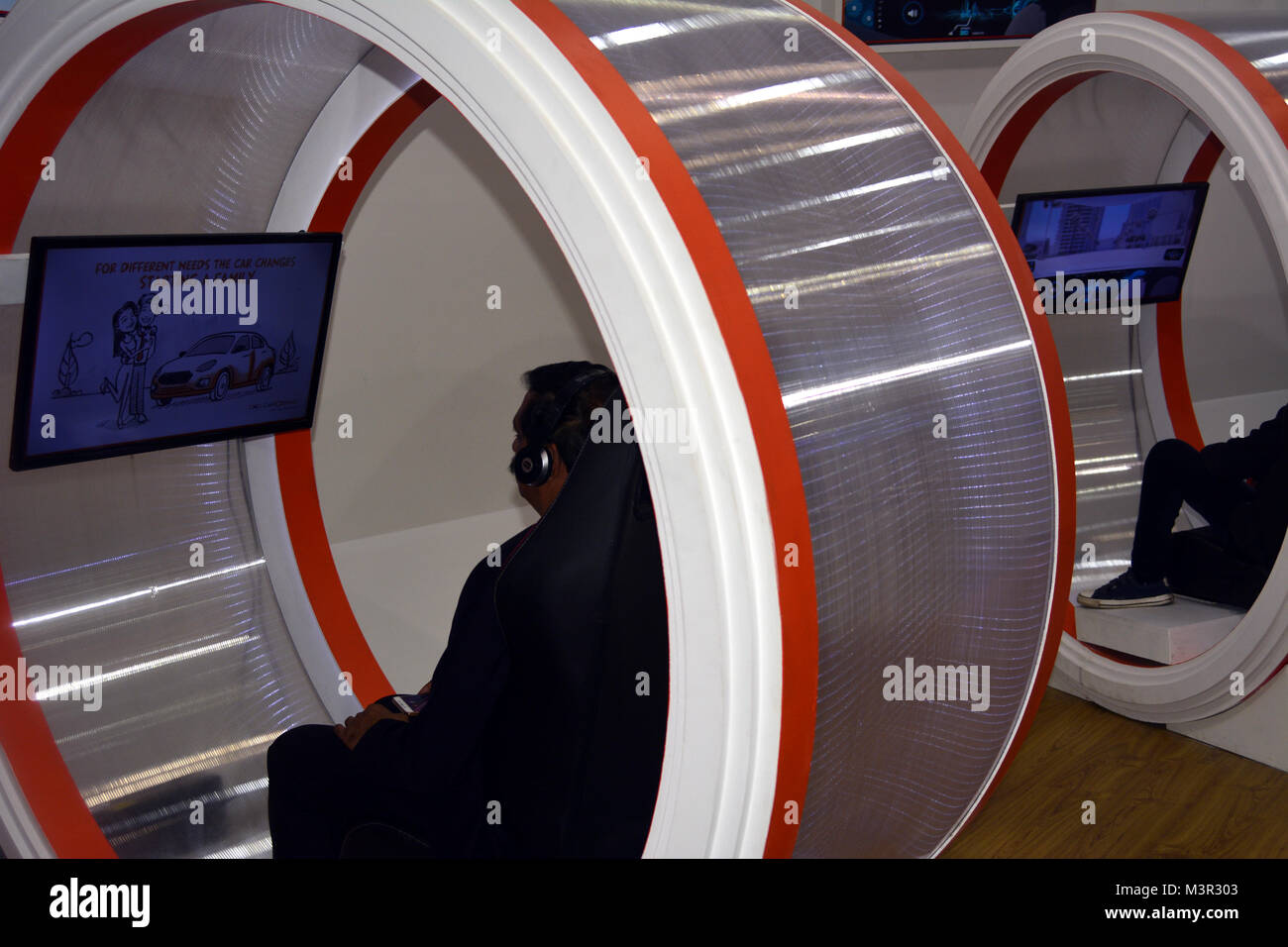 Car dekho outlet hi-res stock photography and images - Alamy