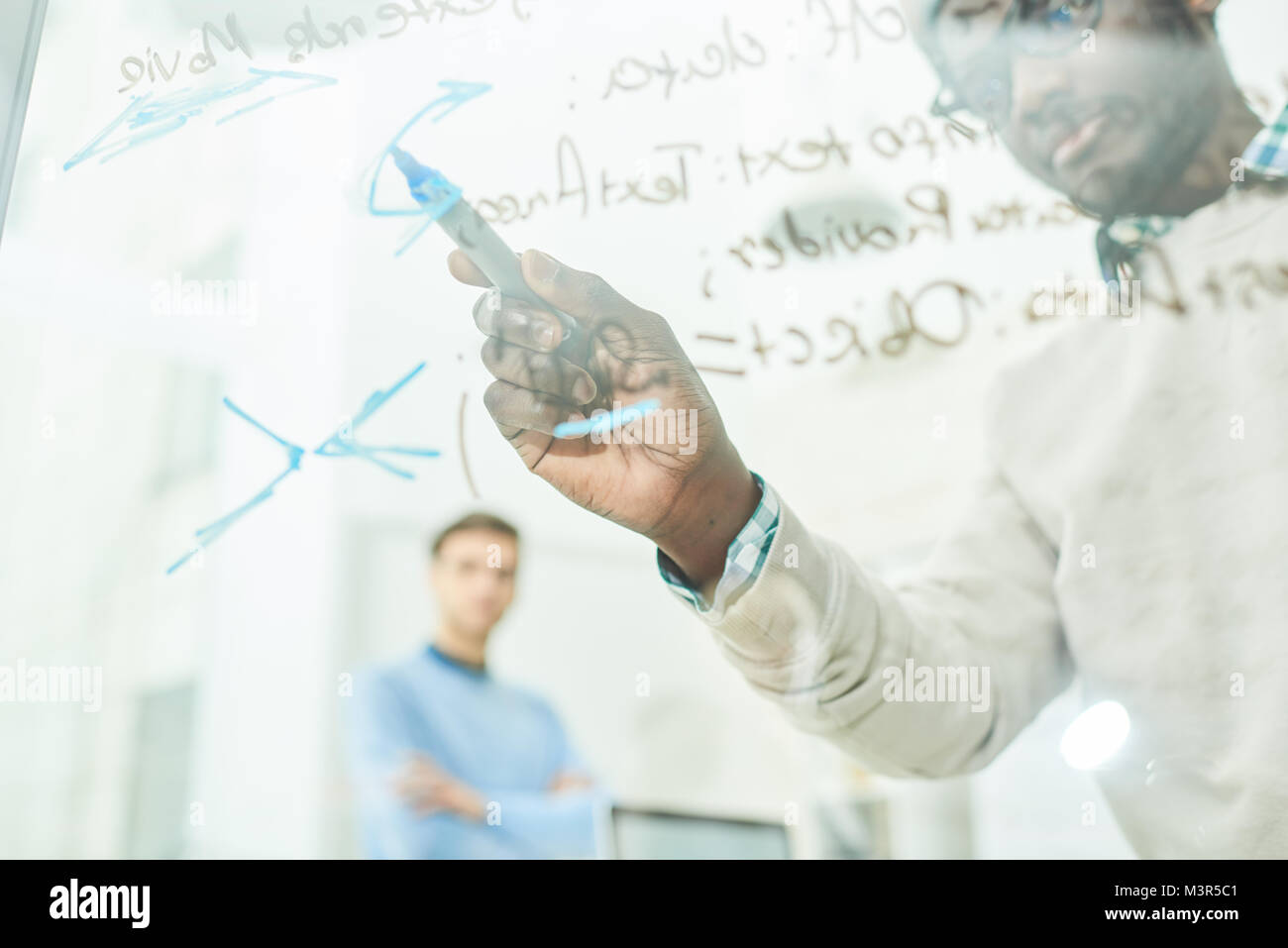 Team glass wall hi-res stock photography and images - Alamy