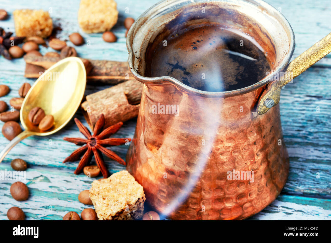Vintage retro bronze coffee hi-res stock photography and images - Alamy
