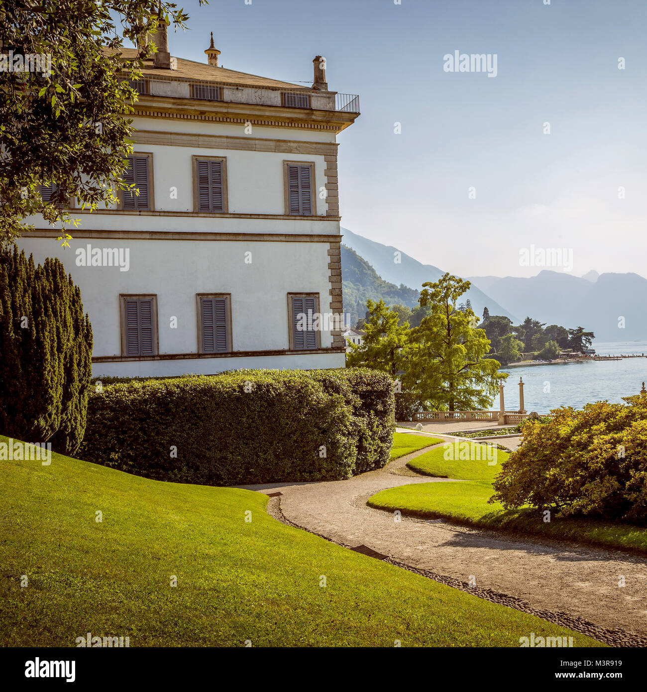 Luxury property lake como hi-res stock photography and images - Alamy