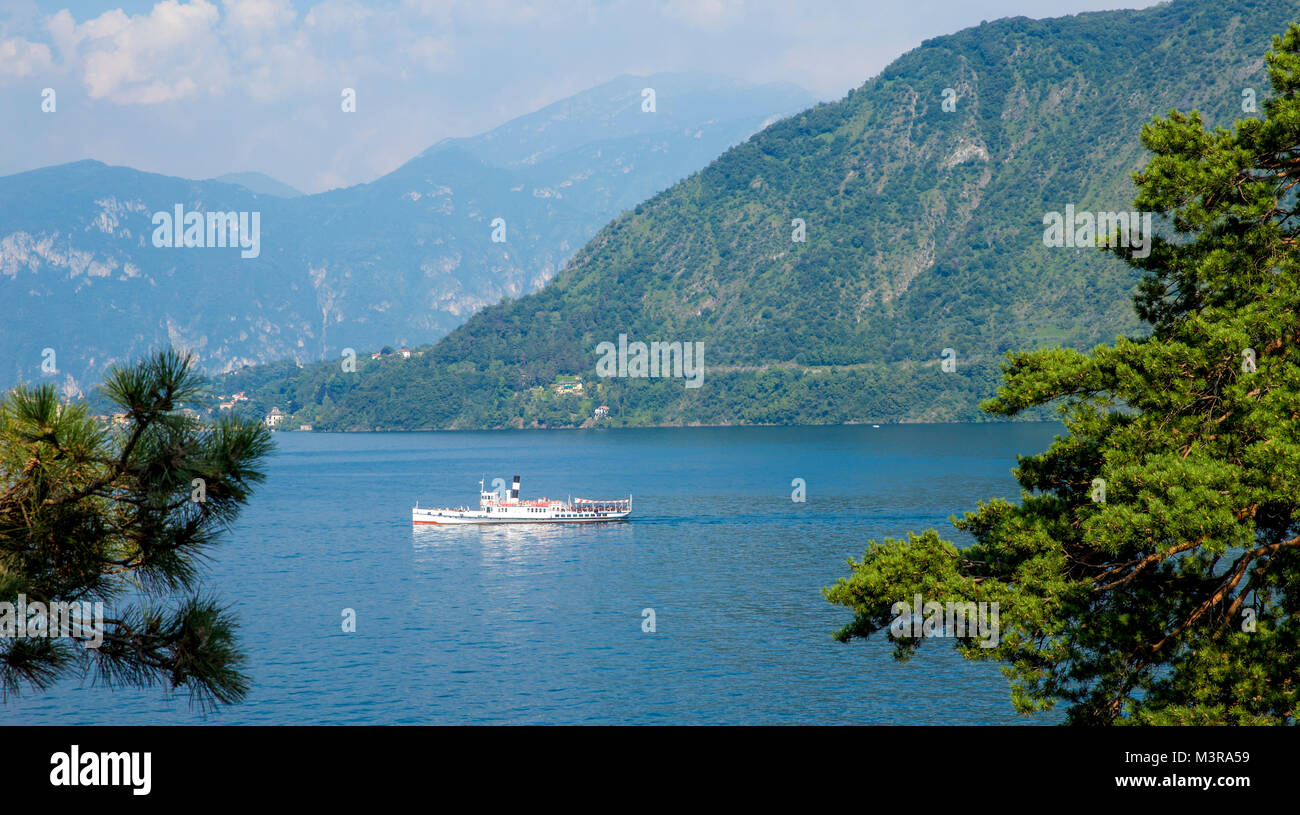 Retro passenger ship on Como Lake Stock Photo - Alamy
