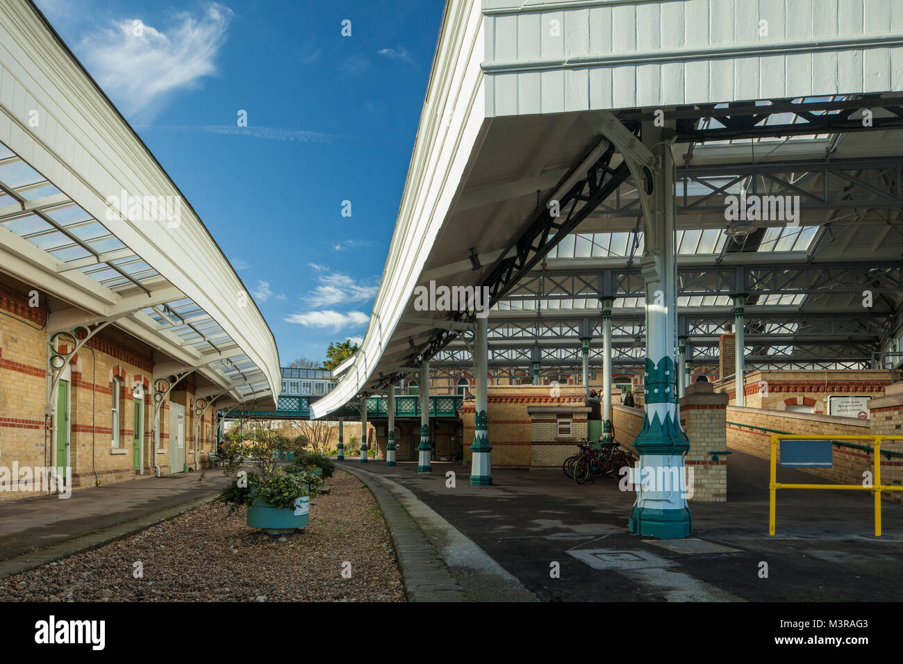 Lewes train station, East Sussex, England Stock Photo - Alamy