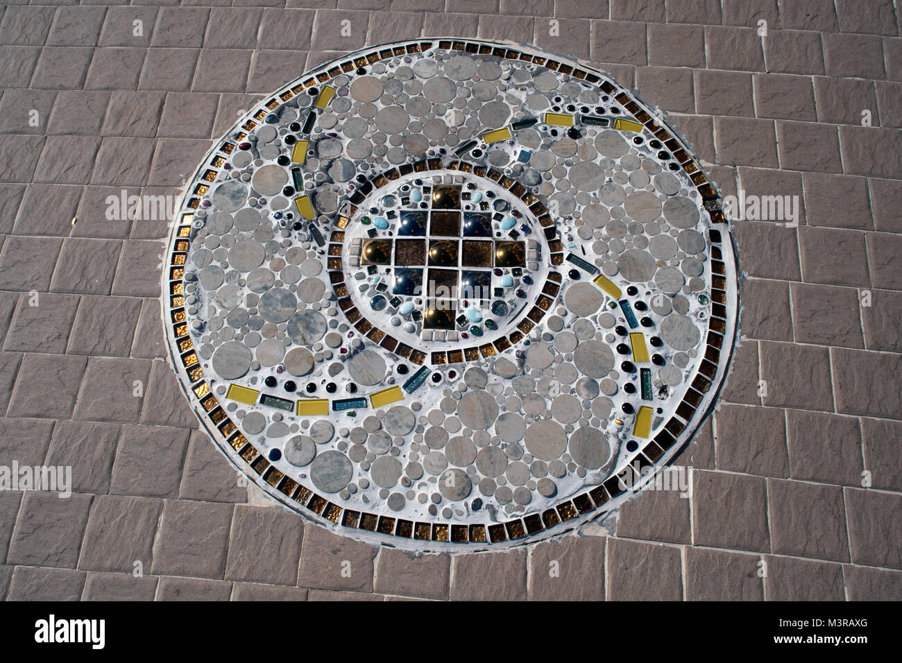 Hand made circular mosaic on Thai Buddhist Temple floor Stock Photo - Alamy