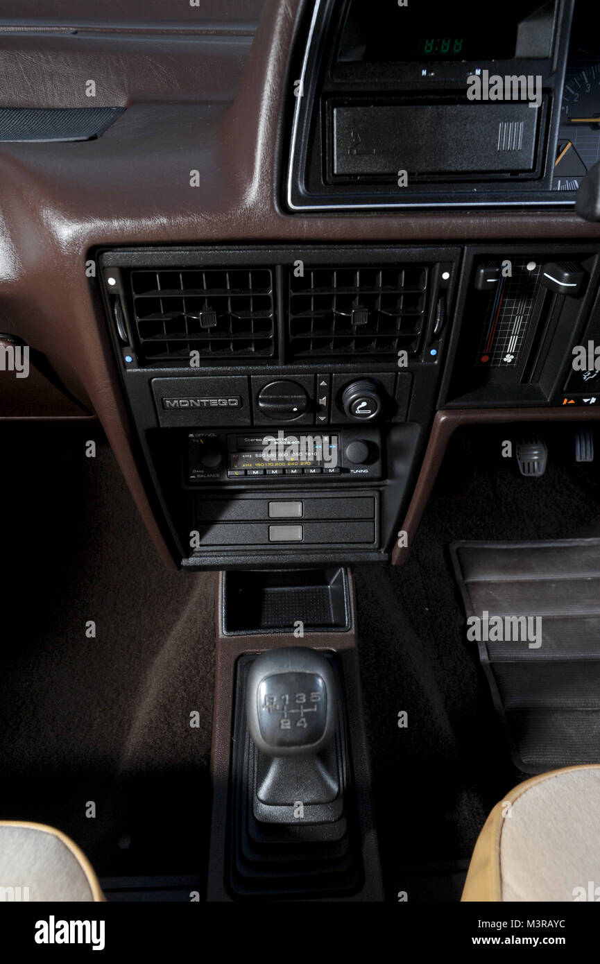 1985 Austin Montego 1.6 HL 1980s British family saloon and common rep ...