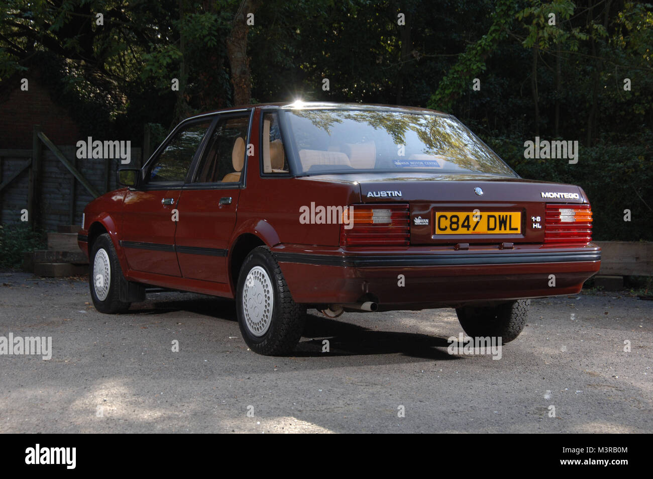 1985 Austin Montego 1.6 HL 1980s British family saloon and common rep ...