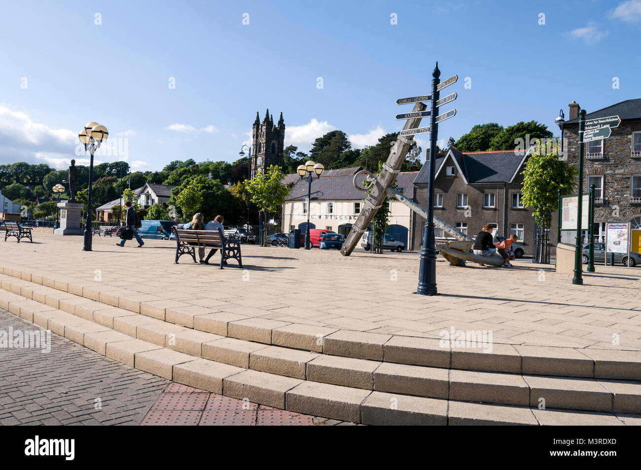 Wolfe Tone Square, Bantry in Southern Ireland Stock Photo - Alamy
