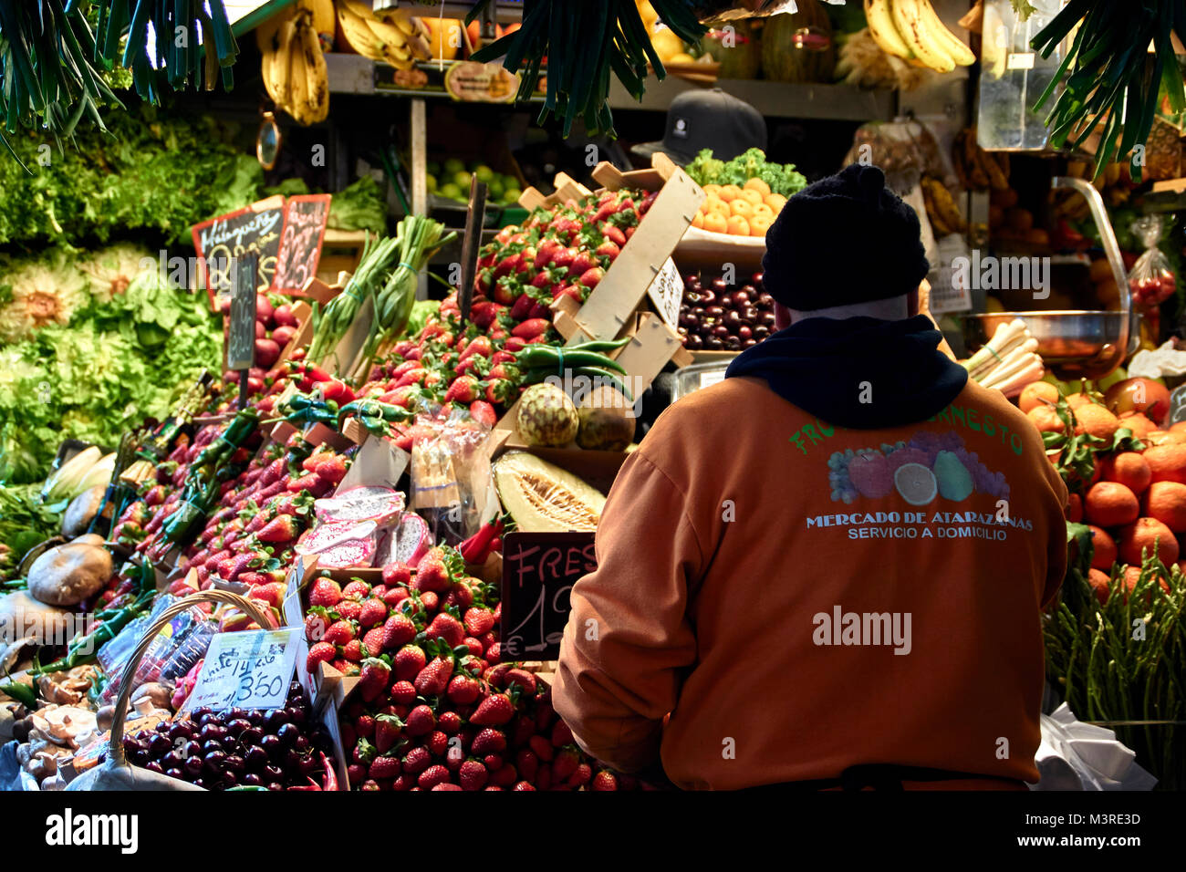 Málaga, Atarazanas market hall, fruits and vegetables Stock Photo - Alamy