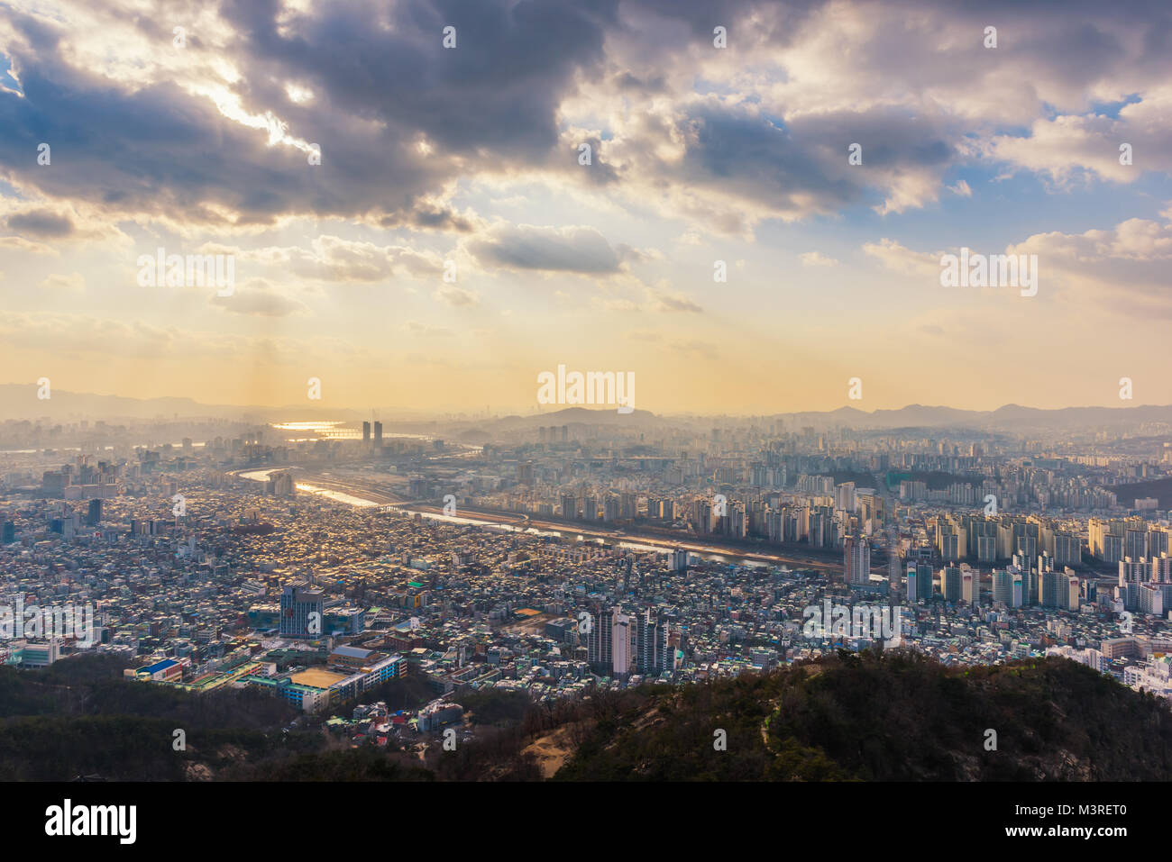 Sunset at Seoul City Skyline, The best view of South Korea Stock Photo ...