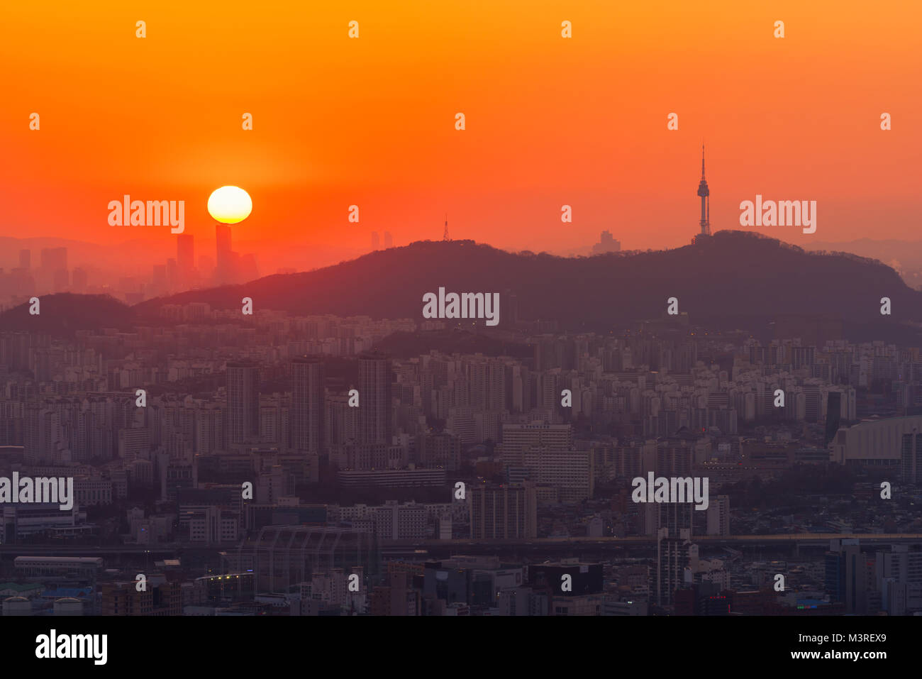 Sunset at Seoul City Skyline, South Korea Stock Photo - Alamy