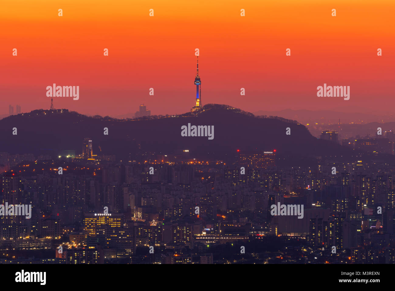 Sunset at Seoul City Skyline, The best view of South Korea Stock Photo ...