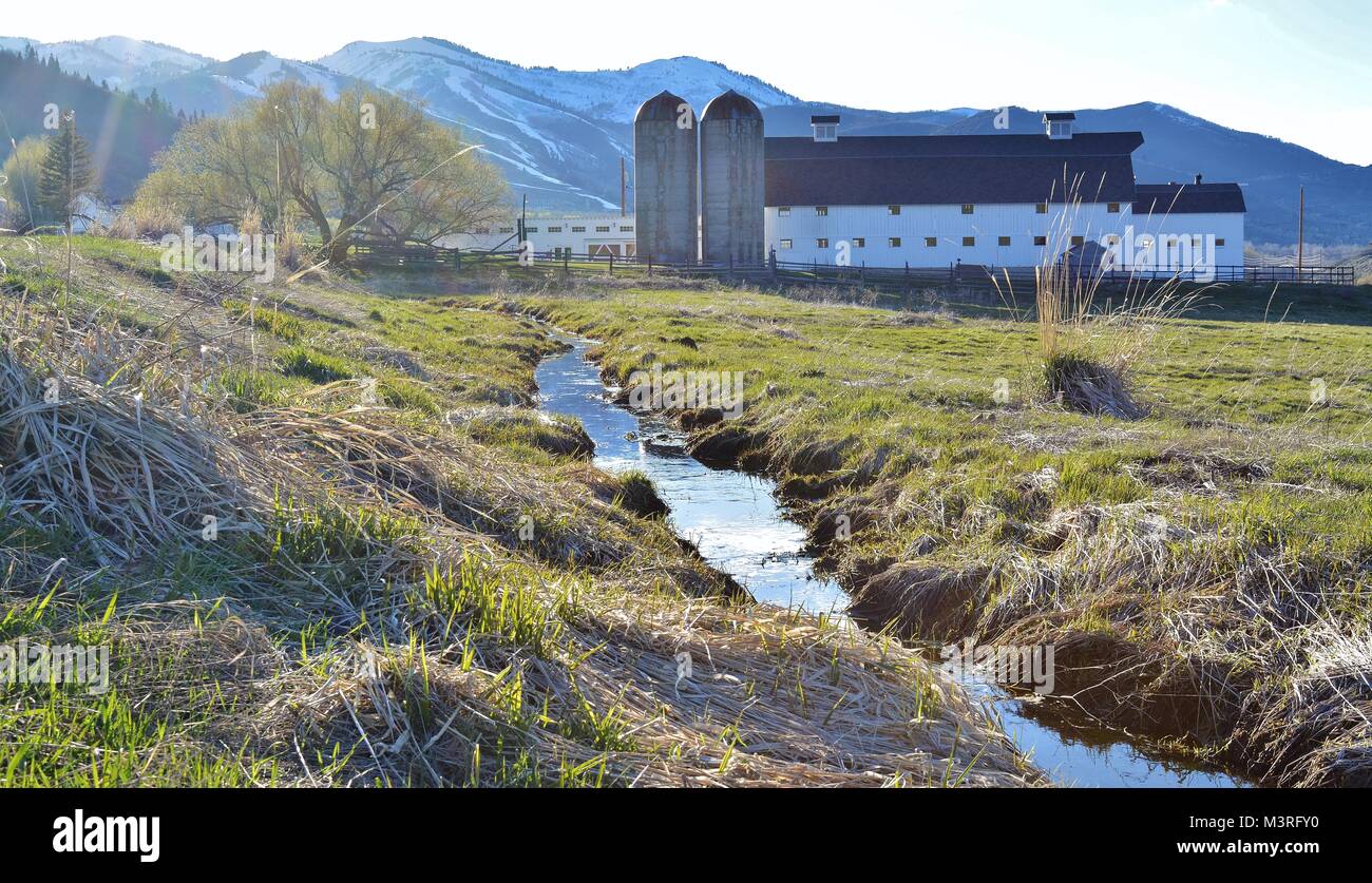 Historic silos hi-res stock photography and images - Alamy