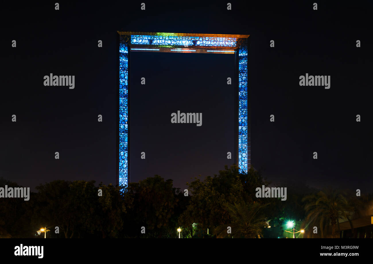 Dubai frame building hi-res stock photography and images - Alamy