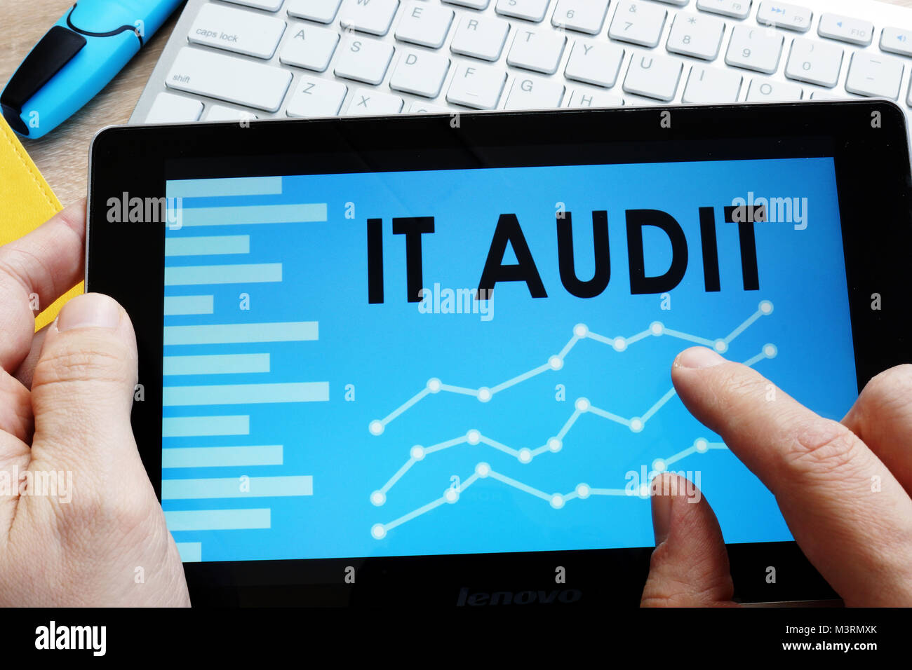 Computer audit hi-res stock photography and images - Alamy