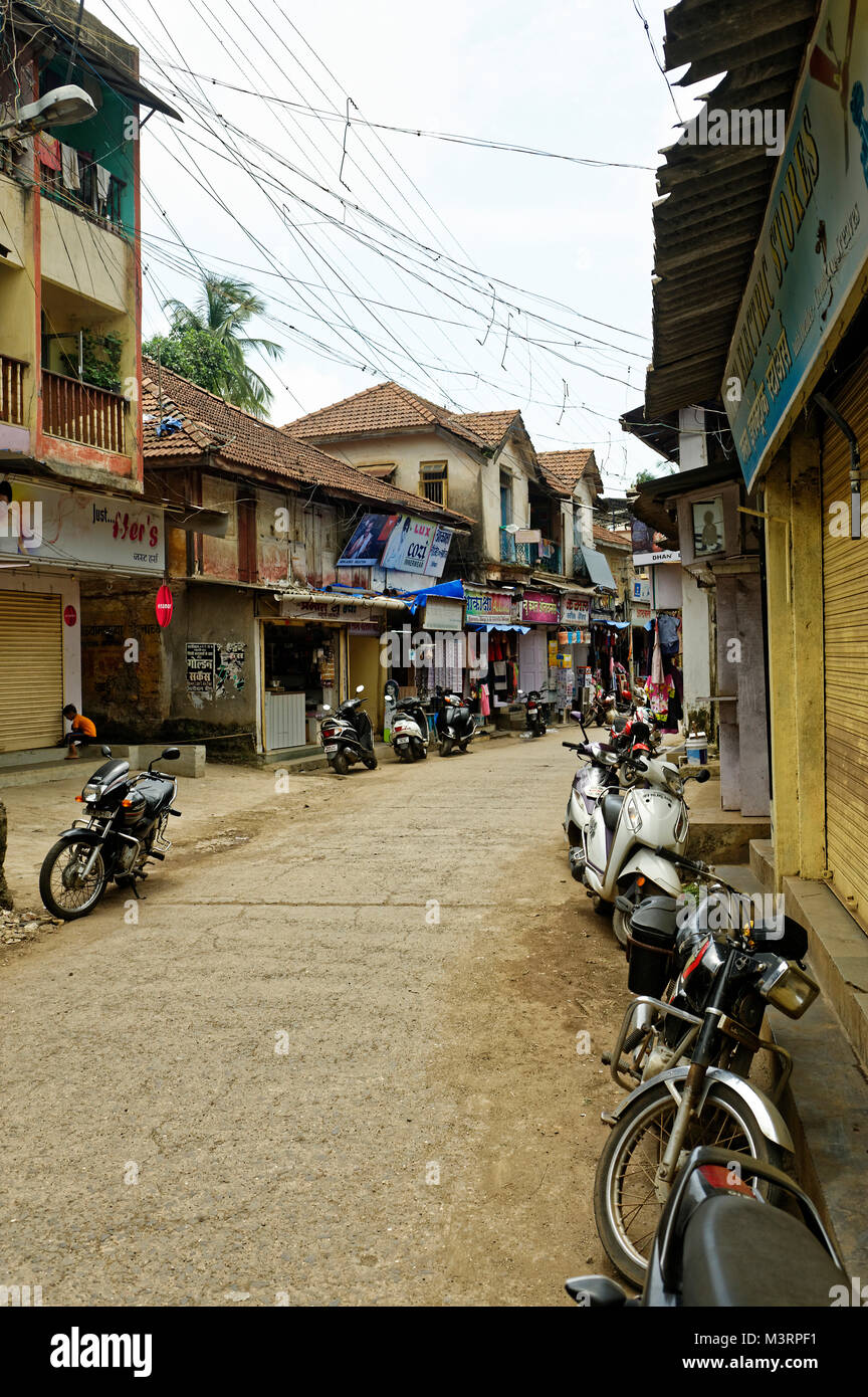 Bazaar peth hi-res stock photography and images - Alamy