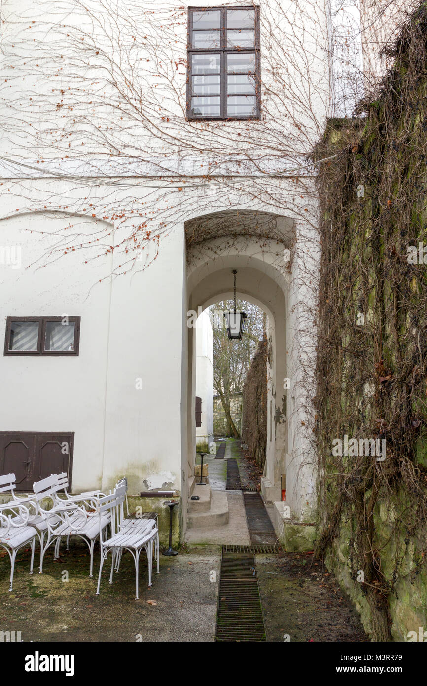 Teleki castle hi-res stock photography and images - Alamy